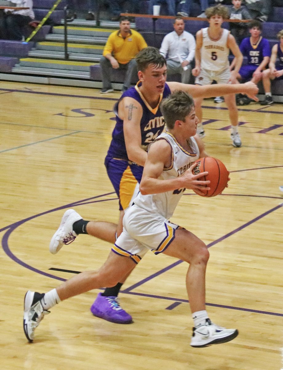 Tornadoes find groove at the Rick McGraw Invite – The Breeze-Courier