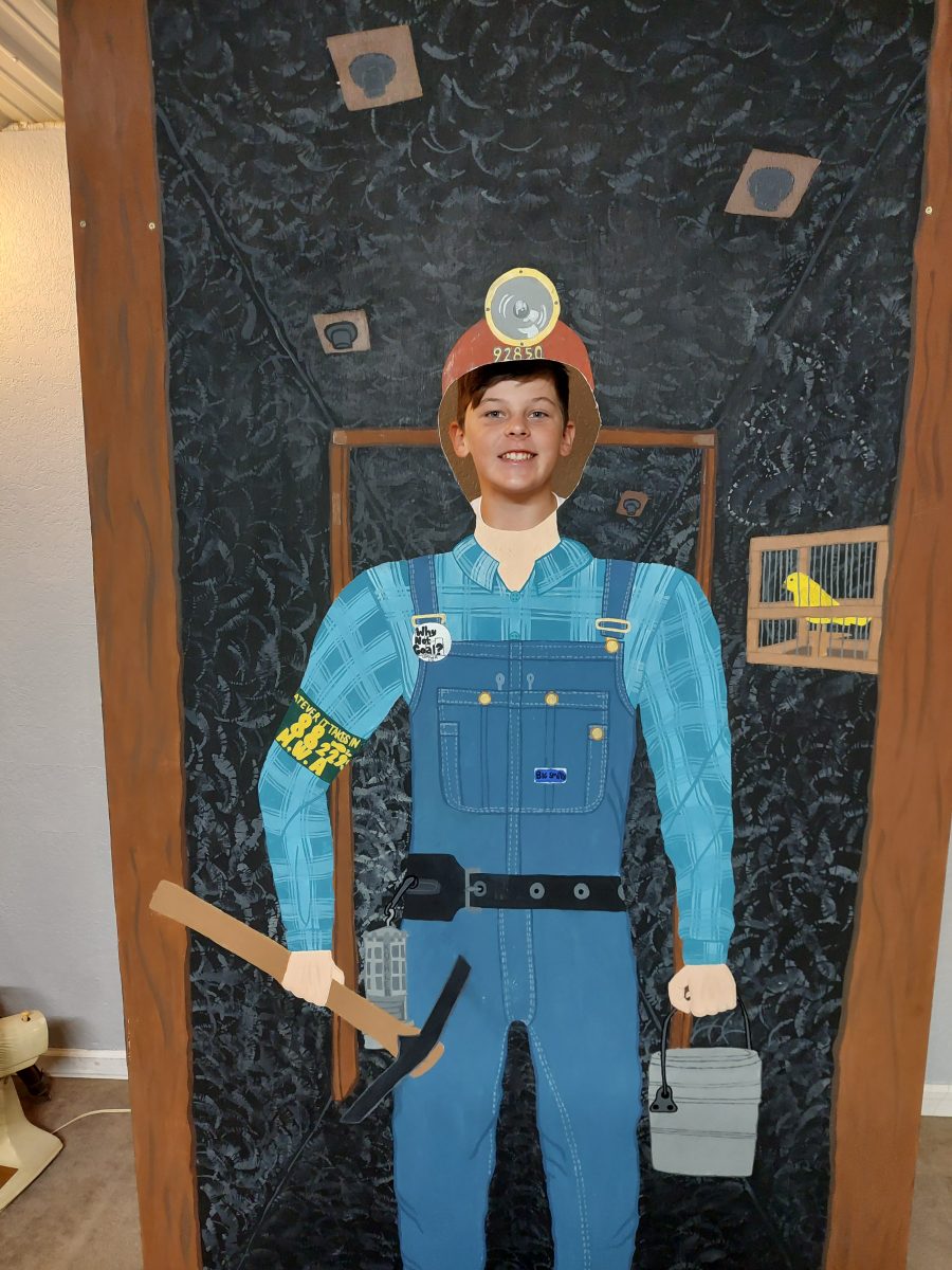 TJHS students explore the Coal Mine Museum – The Breeze-Courier