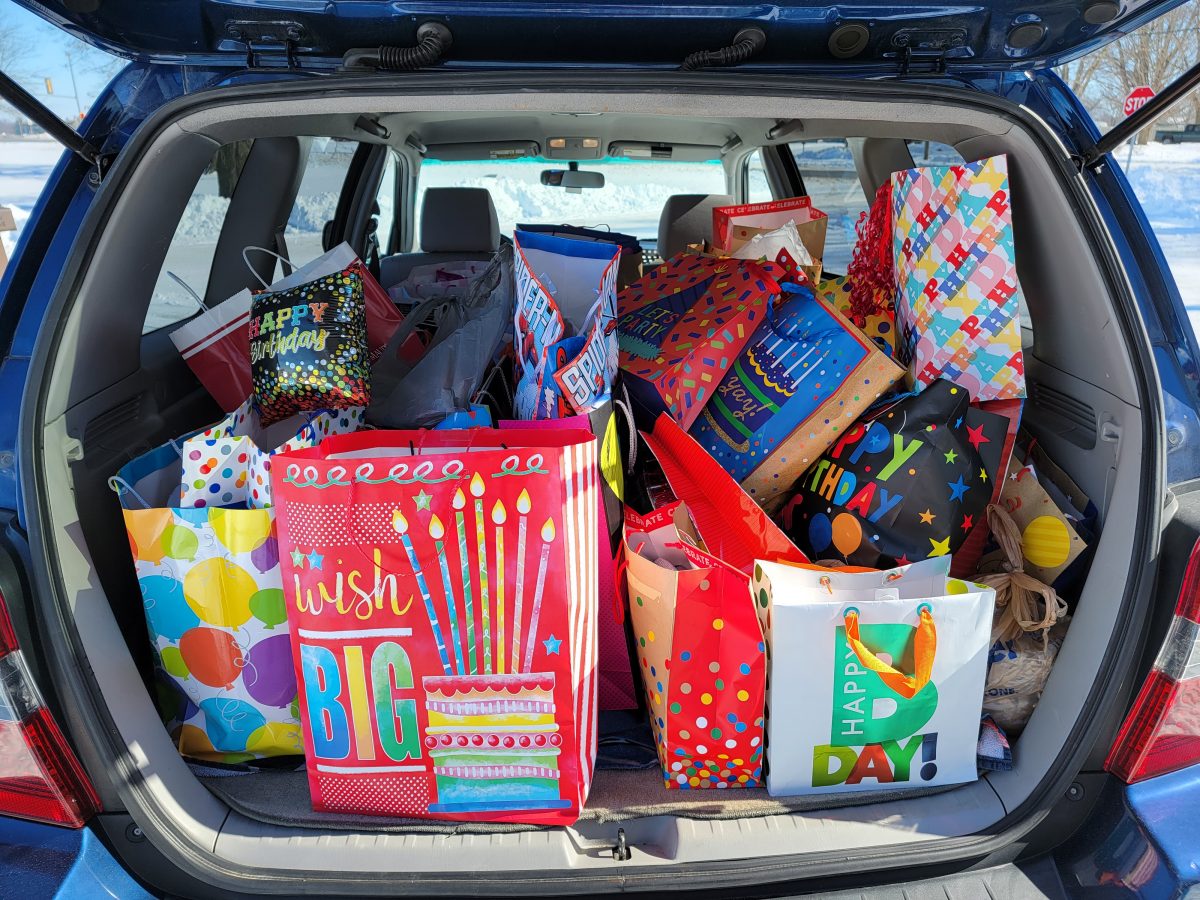 National Honor Society Hosts ‘Birthday In A Bag’ Drive – The Breeze-Courier
