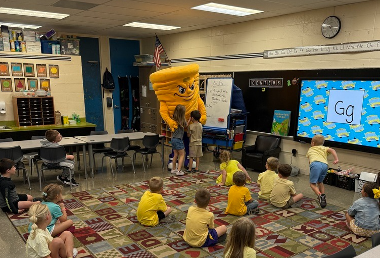 Tommy Tornado surprise visit – The Breeze-Courier